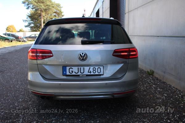 Grey Volkswagen Passat 2015 in Tallinn, with an engine capacity of 2.00 L and mileage of 274 thousand km for 8700 €, photo 8 on AUTOMOTO.COM.LV