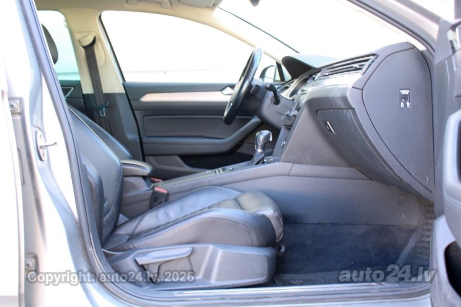 Grey Volkswagen Passat 2015 in Tallinn, with an engine capacity of 2.00 L and mileage of 274 thousand km for 8700 €, photo 13 on AUTOMOTO.COM.LV