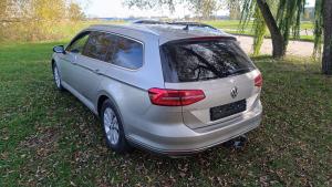 Grey Volkswagen Passat 2015 in Alytus, with an engine capacity of 1.60 L and mileage of 300 thousand km for 6999 €, photo 5 on AUTOMOTO.COM.LV
