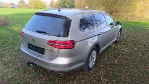 Grey Volkswagen Passat 2015 in Alytus, with an engine capacity of 1.60 L and mileage of 300 thousand km for 6999 €, photo 6 on AUTOMOTO.COM.LV