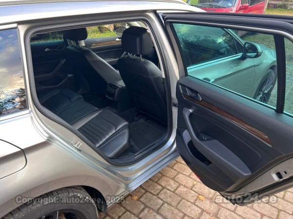 Grey Volkswagen Passat 2016 in Viljandi, with an engine capacity of 2.00 L and mileage of 279 thousand km for 11900 €, photo 11 on AUTOMOTO.COM.LV