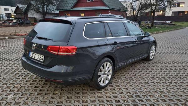 Pelēks Volkswagen Passat 2016 Viļņa, ar dzinēja tilpumu 2.00 L un nobraukumu 341 tūkst. km par 8400 €, foto 3 vietnē AUTOMOTO.COM.LV