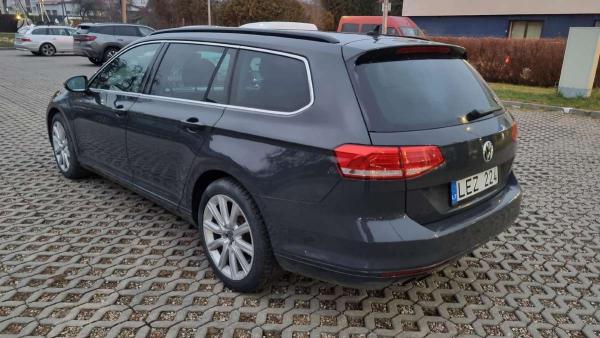 Pelēks Volkswagen Passat 2016 Viļņa, ar dzinēja tilpumu 2.00 L un nobraukumu 341 tūkst. km par 8400 €, foto 4 vietnē AUTOMOTO.COM.LV