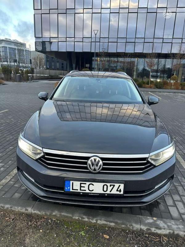 Pelēks Volkswagen Passat 2016 Viļņa, ar dzinēja tilpumu 1.97 L un nobraukumu 310 tūkst. km par 9700 €, foto 8 vietnē AUTOMOTO.COM.LV