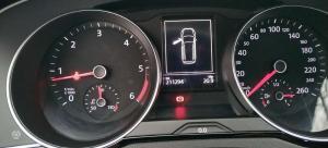 Grey Volkswagen Passat 2016 in Klaipeda, with an engine capacity of 1.97 L and mileage of 211 thousand km for 9350 €, photo 17 on AUTOMOTO.COM.LV