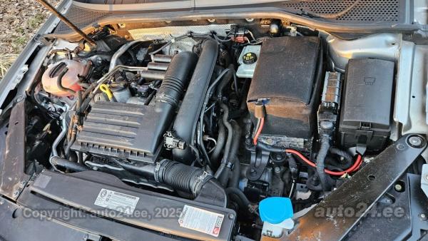 Grey Volkswagen Passat 2016 in Rapla, with an engine capacity of 1.40 L and mileage of 222 thousand km for 9999 €, photo 11 on AUTOMOTO.COM.LV