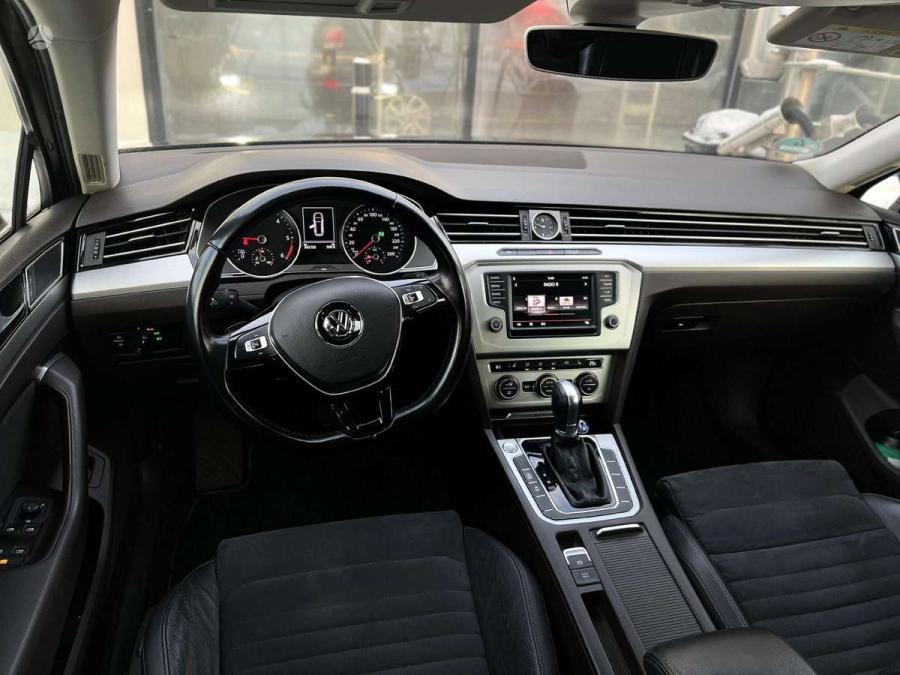 Pelēks Volkswagen Passat 2016 Viļņa, ar dzinēja tilpumu 1.97 L un nobraukumu 341 tūkst. km par 8800 €, foto 14 vietnē AUTOMOTO.COM.LV