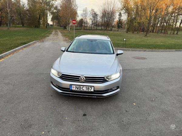 Grey Volkswagen Passat 2016 in Marijampole, with an engine capacity of 2.00 L and mileage of 272 thousand km for 9450 €, photo 3 on AUTOMOTO.COM.LV