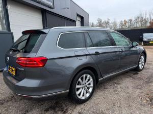 Grey Volkswagen Passat 2016 in Prienai, with an engine capacity of 1.60 L and mileage of 252 thousand km for 8650 €, photo 3 on AUTOMOTO.COM.LV
