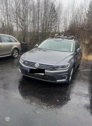 Grey Volkswagen Passat 2016 in Klaipeda, with an engine capacity of 1.40 L and mileage of 120 thousand km for 9000 €, photo  on AUTOMOTO.COM.LV