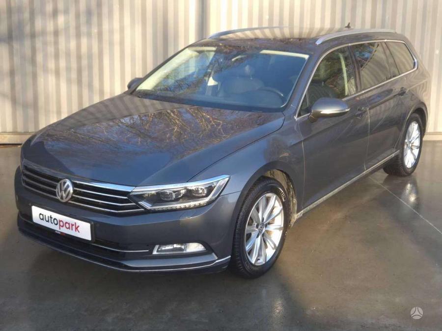 Grey Volkswagen Passat 2016 in Vilnius, with an engine capacity of 1.97 L and mileage of 233 thousand km for 12900 €, photo 1 on AUTOMOTO.COM.LV