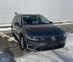 Pelēks Volkswagen Passat 2016 Telšiai, ar dzinēja tilpumu 1.40 L un nobraukumu 121 tūkst. km par 13000 €, foto 2 vietnē AUTOMOTO.COM.LV