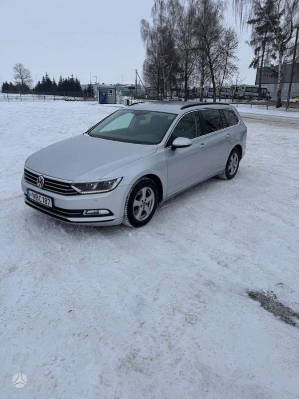 Grey Volkswagen Passat 2016 in Marijampole, with an engine capacity of 2.00 L and mileage of 272 thousand km for 9450 €, photo 1 on AUTOMOTO.COM.LV