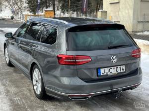 Grey Volkswagen Passat 2016 in Vilnius, with an engine capacity of 2.00 L and mileage of 237 thousand km for 12500 €, photo 3 on AUTOMOTO.COM.LV