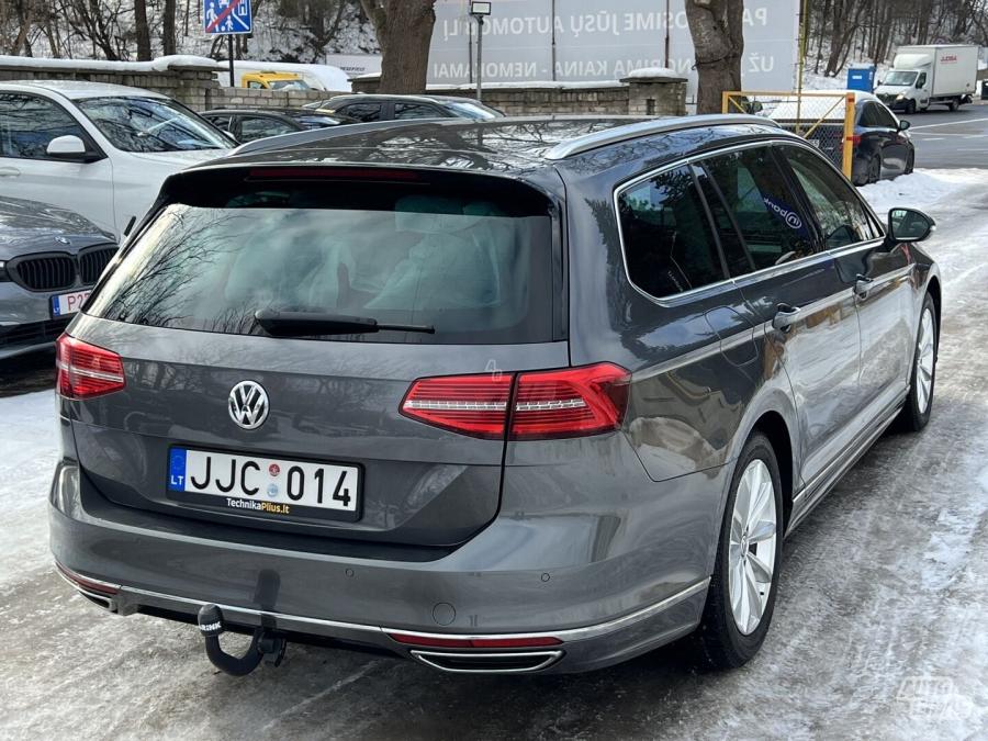 Grey Volkswagen Passat 2016 in Vilnius, with an engine capacity of 2.00 L and mileage of 237 thousand km for 12500 €, photo 5 on AUTOMOTO.COM.LV