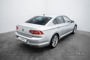 Grey Volkswagen Passat 2016 in Tallinn, with an engine capacity of 1.40 L and mileage of 230 thousand km for 11999 €, photo 4 on AUTOMOTO.COM.LV