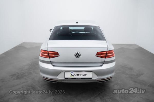 Grey Volkswagen Passat 2016 in Tallinn, with an engine capacity of 1.40 L and mileage of 230 thousand km for 11999 €, photo 5 on AUTOMOTO.COM.LV
