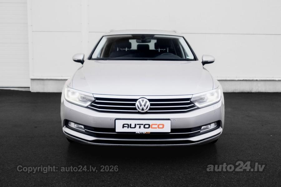 Pelēks Volkswagen Passat 2016 Tallina, ar dzinēja tilpumu 1.60 L un nobraukumu 291 tūkst. km par 9999 €, foto 3 vietnē AUTOMOTO.COM.LV