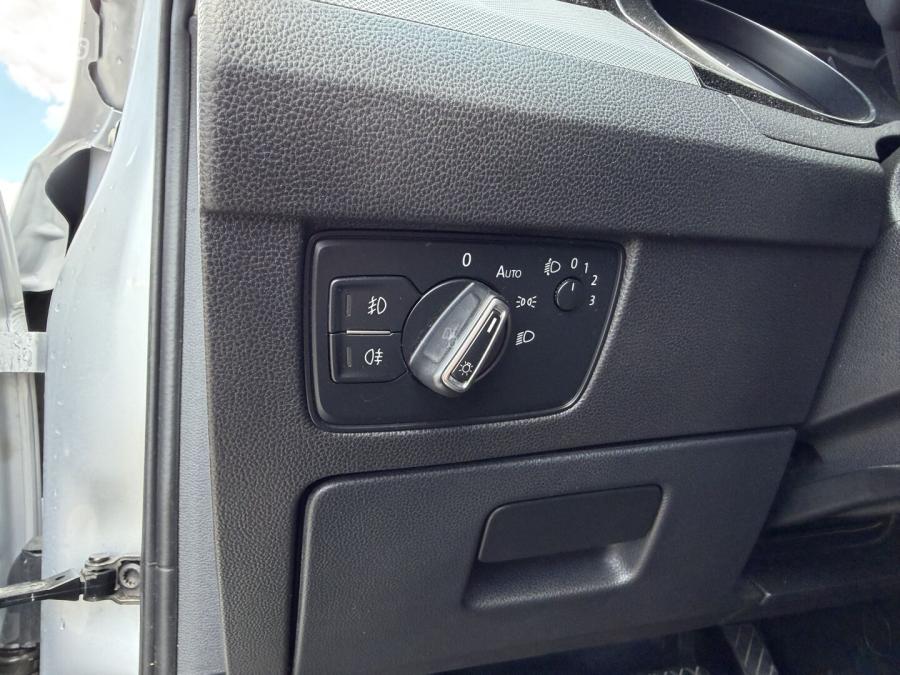 Pelēks Volkswagen Passat 2016 Panevēža, ar dzinēja tilpumu 2.00 L un nobraukumu 261 tūkst. km par 8650 €, foto 28 vietnē AUTOMOTO.COM.LV