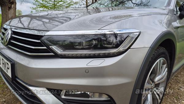 Pelēks Volkswagen Passat 2016 Veru, ar dzinēja tilpumu 2.00 L un nobraukumu 299 tūkst. km par 12000 €, foto 8 vietnē AUTOMOTO.COM.LV
