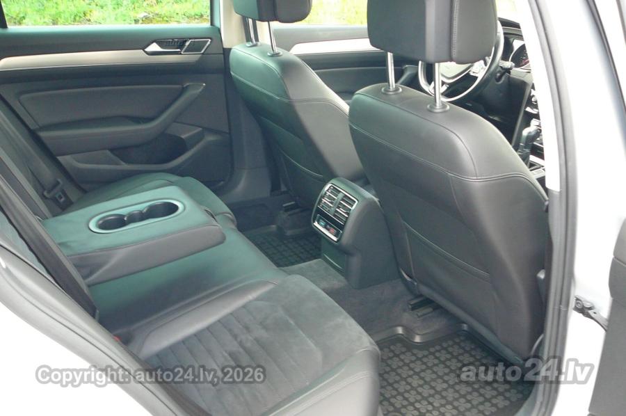 Grey Volkswagen Passat 2016 in Johvi, with an engine capacity of 2.00 L and mileage of 242 thousand km for 9700 €, photo 5 on AUTOMOTO.COM.LV