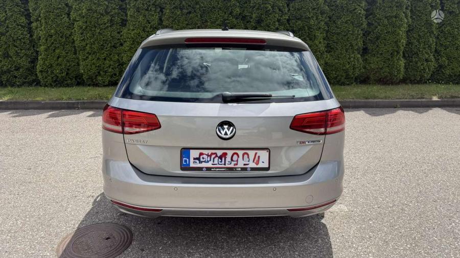 Grey Volkswagen Passat 2016 in Kaunas, with an engine capacity of 1.60 L and mileage of 260 thousand km for 8200 €, photo 9 on AUTOMOTO.COM.LV
