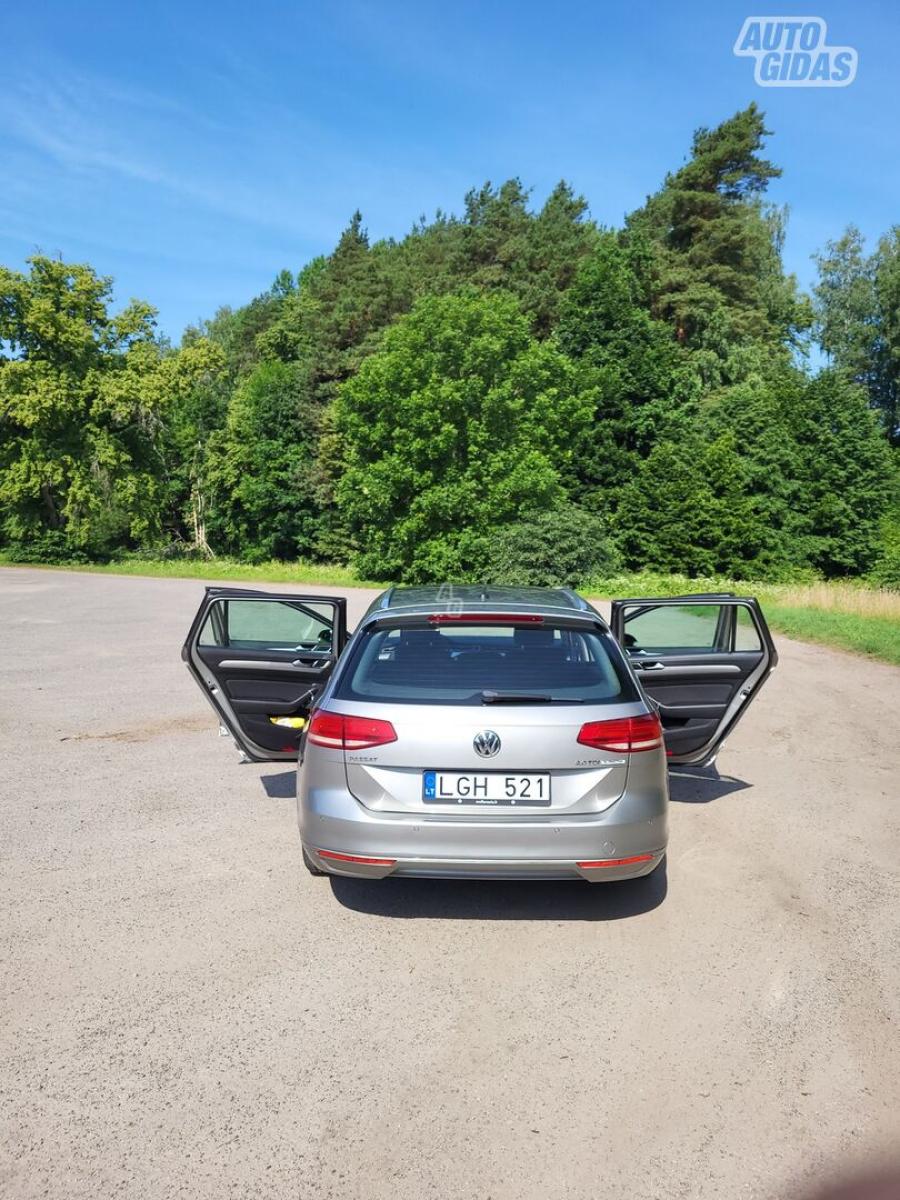 Grey Volkswagen Passat 2016 in Jurbarkas, with an engine capacity of 2.00 L and mileage of 227 thousand km for 12000 €, photo 8 on AUTOMOTO.COM.LV