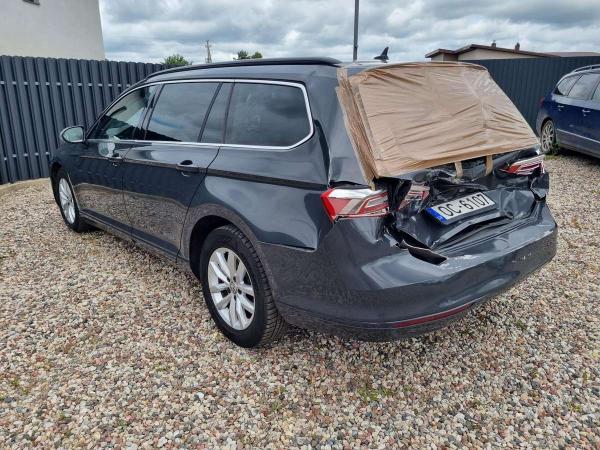 Pelēks Volkswagen Passat 2016 Alīta, ar dzinēja tilpumu 1.97 L un nobraukumu 362 tūkst. km par 5500 €, foto 7 vietnē AUTOMOTO.COM.LV