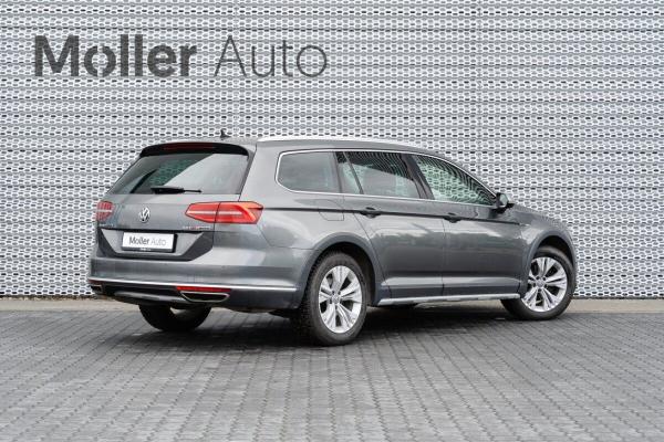 Pelēks Volkswagen Passat 2016 Mārupe, ar dzinēja tilpumu 2.00 L un nobraukumu 273 tūkst. km par 12100 €, foto 4 vietnē AUTOMOTO.COM.LV