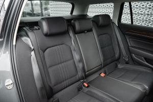 Grey Volkswagen Passat 2016 in Marupe, with an engine capacity of 2.00 L and mileage of 273 thousand km for 12100 €, photo 22 on AUTOMOTO.COM.LV