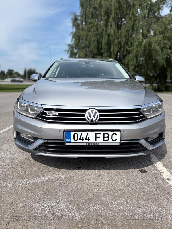 Grey Volkswagen Passat 2016 in Tallinn, with an engine capacity of 2.00 L and mileage of 196 thousand km for 16700 €, photo 4 on AUTOMOTO.COM.LV