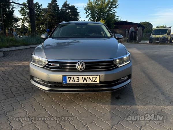 Grey Volkswagen Passat 2016 in Tallinn, with an engine capacity of 2.00 L and mileage of 290 thousand km for 10900 €, photo 3 on AUTOMOTO.COM.LV