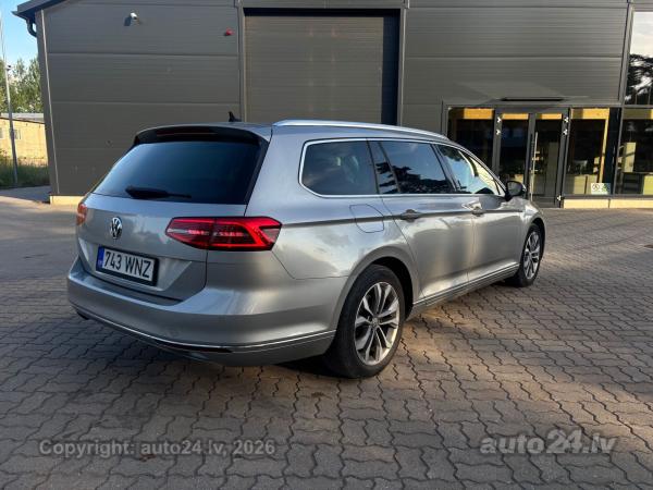 Grey Volkswagen Passat 2016 in Tallinn, with an engine capacity of 2.00 L and mileage of 290 thousand km for 10900 €, photo 4 on AUTOMOTO.COM.LV
