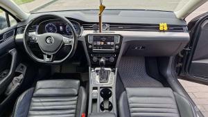 Grey Volkswagen Passat 2016 in Kaunas, with an engine capacity of 1.97 L and mileage of 270 thousand km for 11200 €, photo 6 on AUTOMOTO.COM.LV