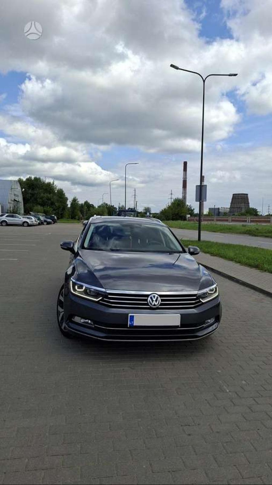 Grey Volkswagen Passat 2016 in Kaunas, with an engine capacity of 1.97 L and mileage of 270 thousand km for 11200 €, photo 11 on AUTOMOTO.COM.LV