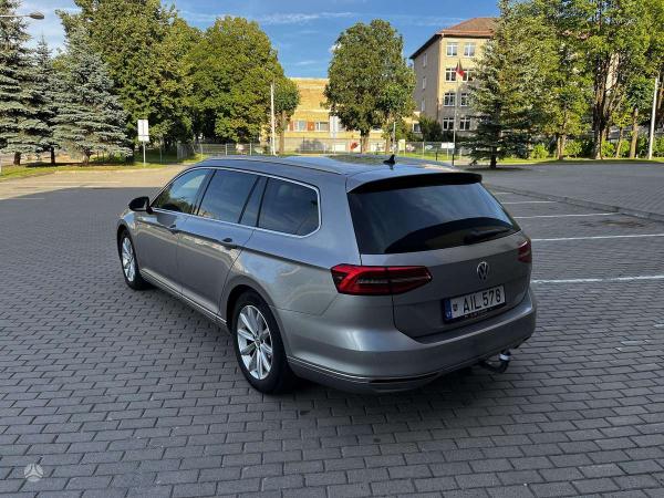Grey Volkswagen Passat 2016 in Siauliai, with an engine capacity of 1.60 L and mileage of 337 thousand km for 7900 €, photo 3 on AUTOMOTO.COM.LV
