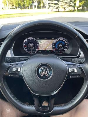 Grey Volkswagen Passat 2016 in Siauliai, with an engine capacity of 1.60 L and mileage of 337 thousand km for 7900 €, photo 14 on AUTOMOTO.COM.LV