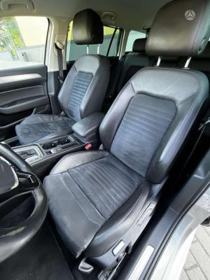 Grey Volkswagen Passat 2016 in Siauliai, with an engine capacity of 1.60 L and mileage of 337 thousand km for 7900 €, photo 15 on AUTOMOTO.COM.LV