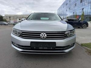 Grey Volkswagen Passat 2016 in Panevezys, with an engine capacity of 1.97 L and mileage of 261 thousand km for 8650 €, photo 6 on AUTOMOTO.COM.LV
