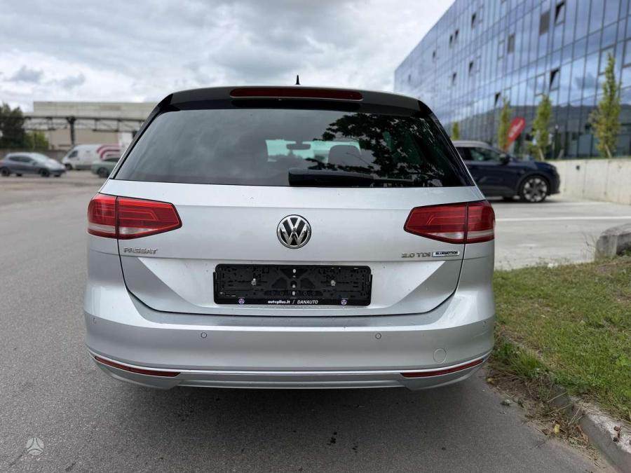 Grey Volkswagen Passat 2016 in Panevezys, with an engine capacity of 1.97 L and mileage of 261 thousand km for 8650 €, photo 10 on AUTOMOTO.COM.LV