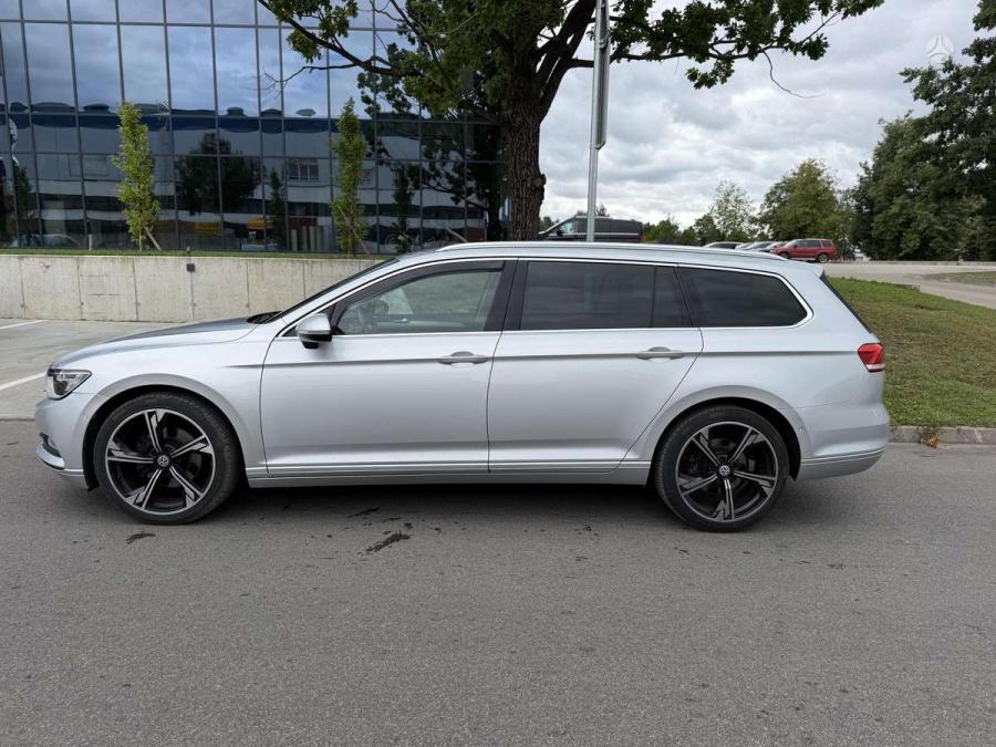 Grey Volkswagen Passat 2016 in Panevezys, with an engine capacity of 1.97 L and mileage of 261 thousand km for 8650 €, photo 12 on AUTOMOTO.COM.LV