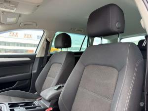 Grey Volkswagen Passat 2016 in Panevezys, with an engine capacity of 1.97 L and mileage of 261 thousand km for 8650 €, photo 13 on AUTOMOTO.COM.LV