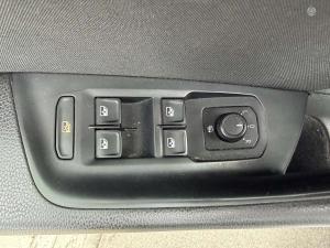 Grey Volkswagen Passat 2016 in Panevezys, with an engine capacity of 1.97 L and mileage of 261 thousand km for 8650 €, photo 32 on AUTOMOTO.COM.LV
