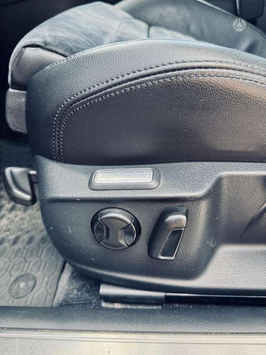 Pelēks Volkswagen Passat 2016 Kauņa, ar dzinēja tilpumu 1.97 L un nobraukumu 300 tūkst. km par 10100 €, foto 21 vietnē AUTOMOTO.COM.LV