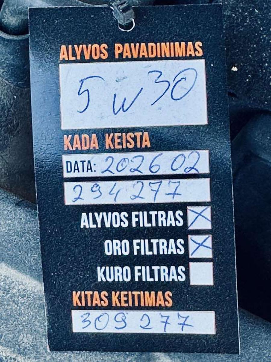 Pelēks Volkswagen Passat 2016 Kauņa, ar dzinēja tilpumu 1.97 L un nobraukumu 300 tūkst. km par 10100 €, foto 28 vietnē AUTOMOTO.COM.LV
