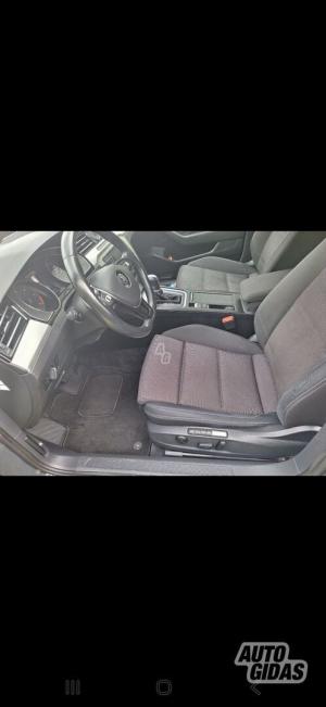 Grey Volkswagen Passat 2016 in Kaisiadorys, with an engine capacity of 2.00 L and mileage of 267 thousand km for 8950 €, photo 4 on AUTOMOTO.COM.LV