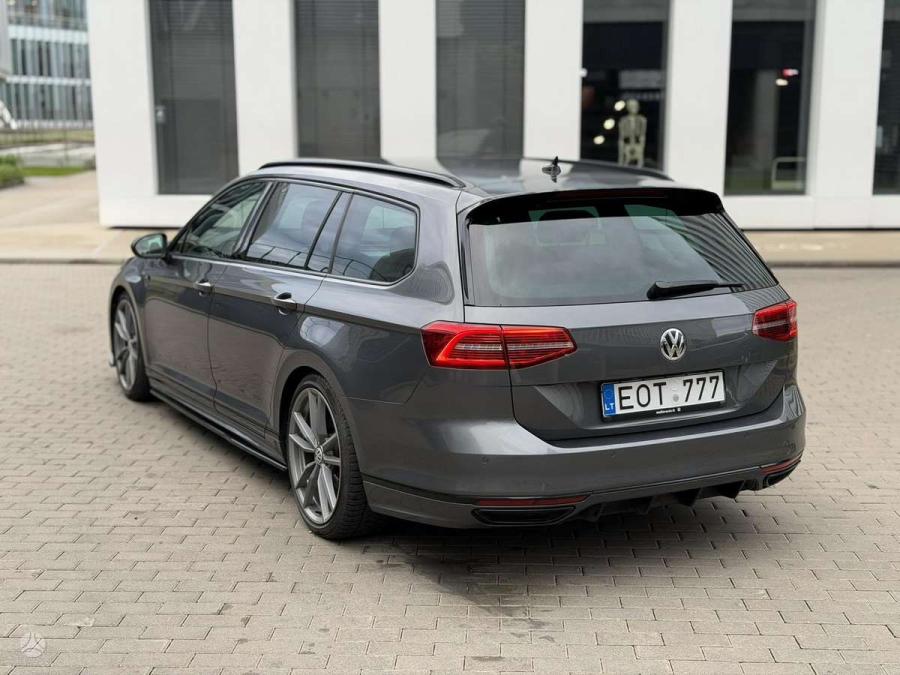Grey Volkswagen Passat 2016 in Vilnius, with an engine capacity of 1.97 L and mileage of 287 thousand km for 13100 €, photo 4 on AUTOMOTO.COM.LV