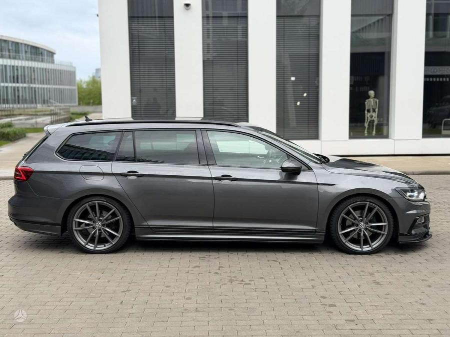 Grey Volkswagen Passat 2016 in Vilnius, with an engine capacity of 1.97 L and mileage of 287 thousand km for 13100 €, photo 6 on AUTOMOTO.COM.LV