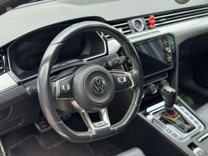 Grey Volkswagen Passat 2016 in Vilnius, with an engine capacity of 1.97 L and mileage of 287 thousand km for 13100 €, photo 12 on AUTOMOTO.COM.LV