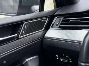 Grey Volkswagen Passat 2016 in Vilnius, with an engine capacity of 1.97 L and mileage of 287 thousand km for 13100 €, photo 17 on AUTOMOTO.COM.LV